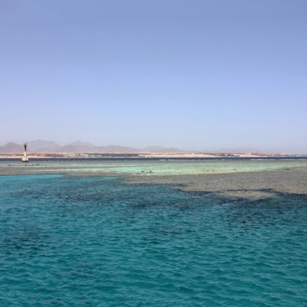 Pourquoi La Mer Rouge at Kelly Levy blog